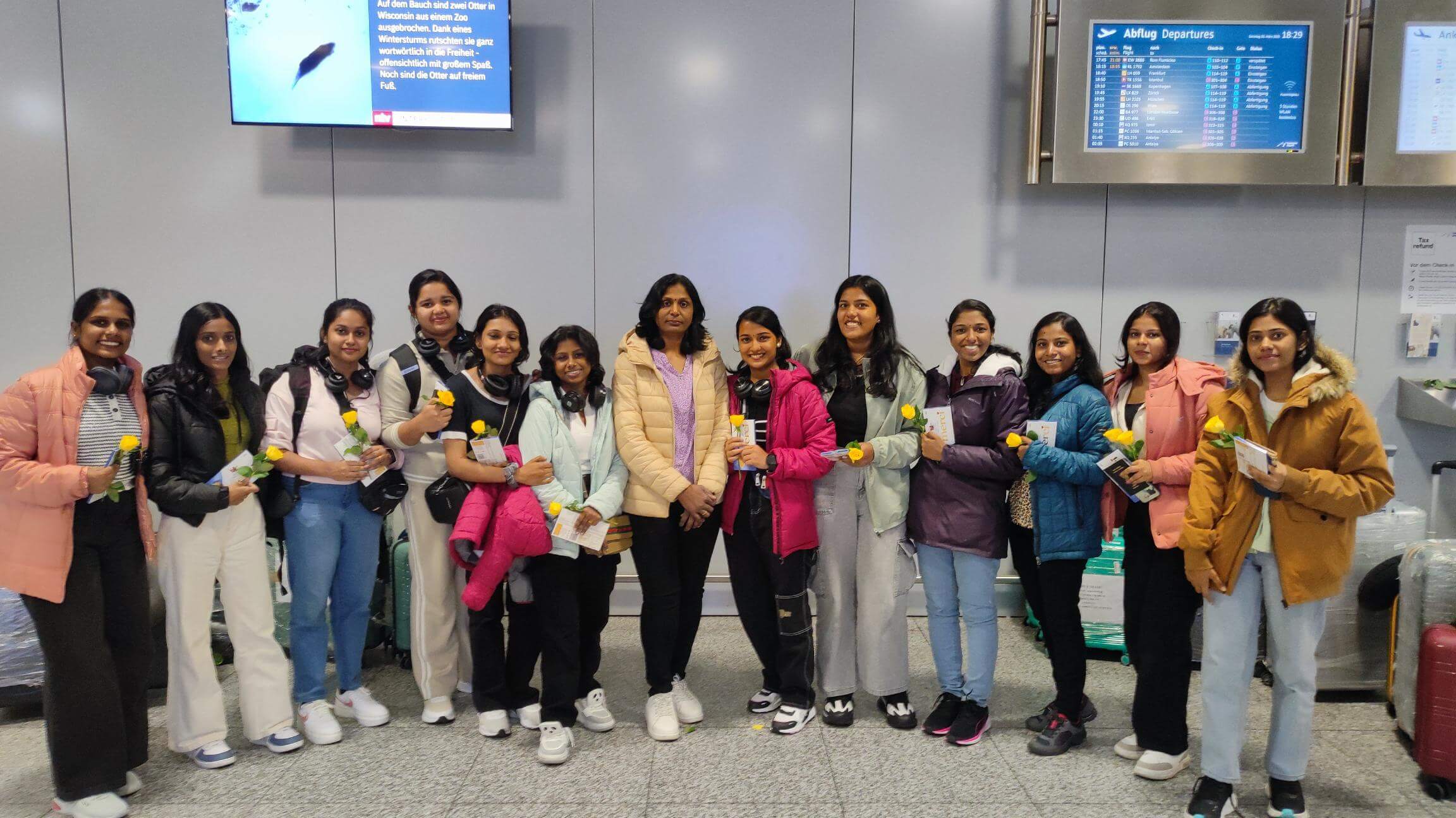 Schülerinnen aus Indien starten an der PFSH - Pflegefachschule Hannover (PFSH)